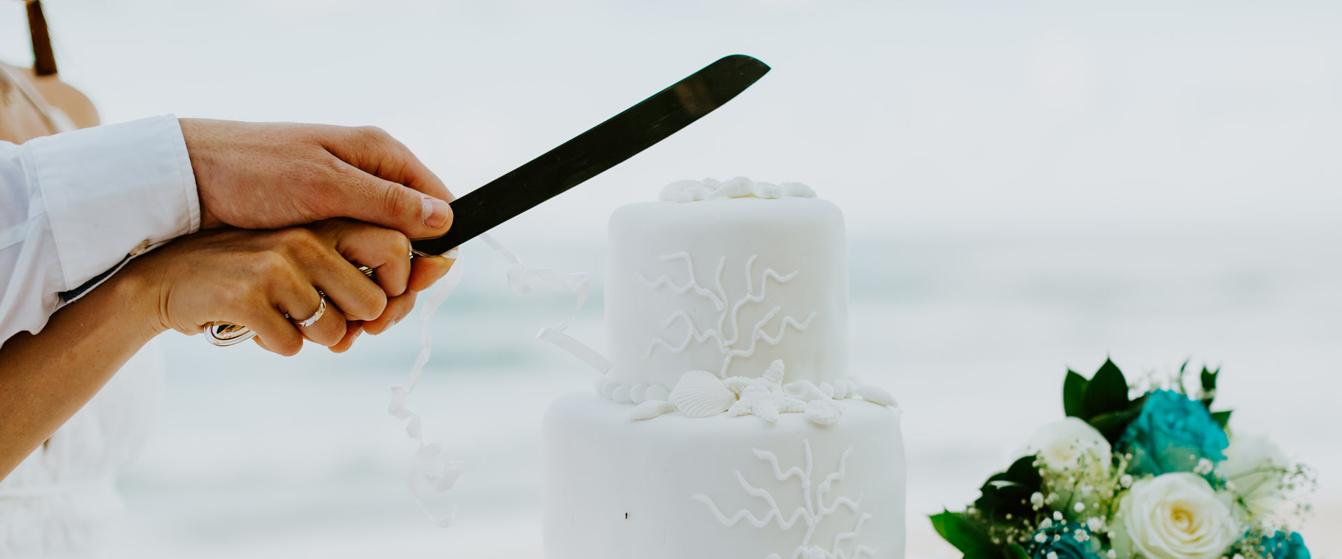 Bride's Wedding Cake Knives – Carrs Silver