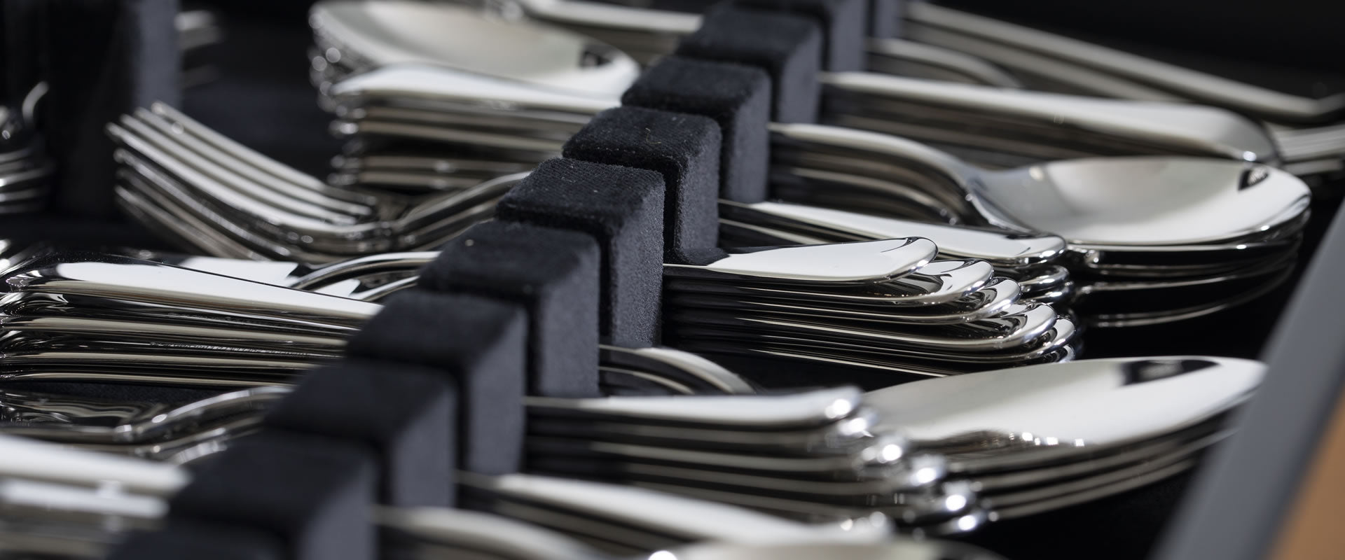 Cutlery Storage – Carrs Silver